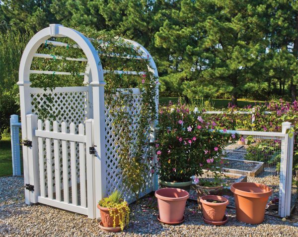 Composite & PVC Railing Systems | Wolf Home Products